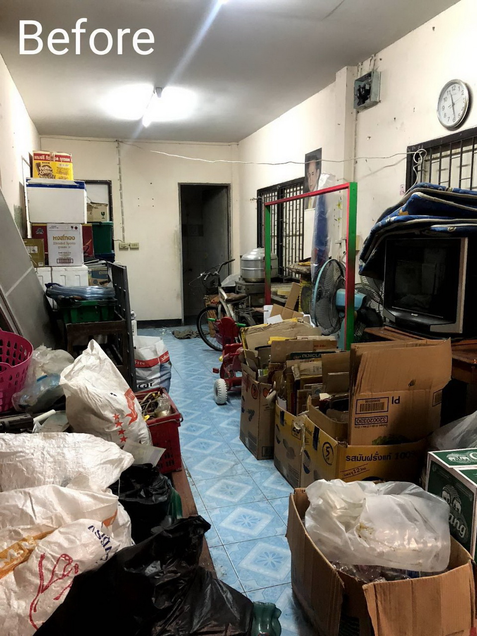 รีโนเวทห้องเก่าสุดรกให้เป็น “ห้องนั่งเล่นในฝัน” โปร่ง กว้าง สบายตา ใน ...