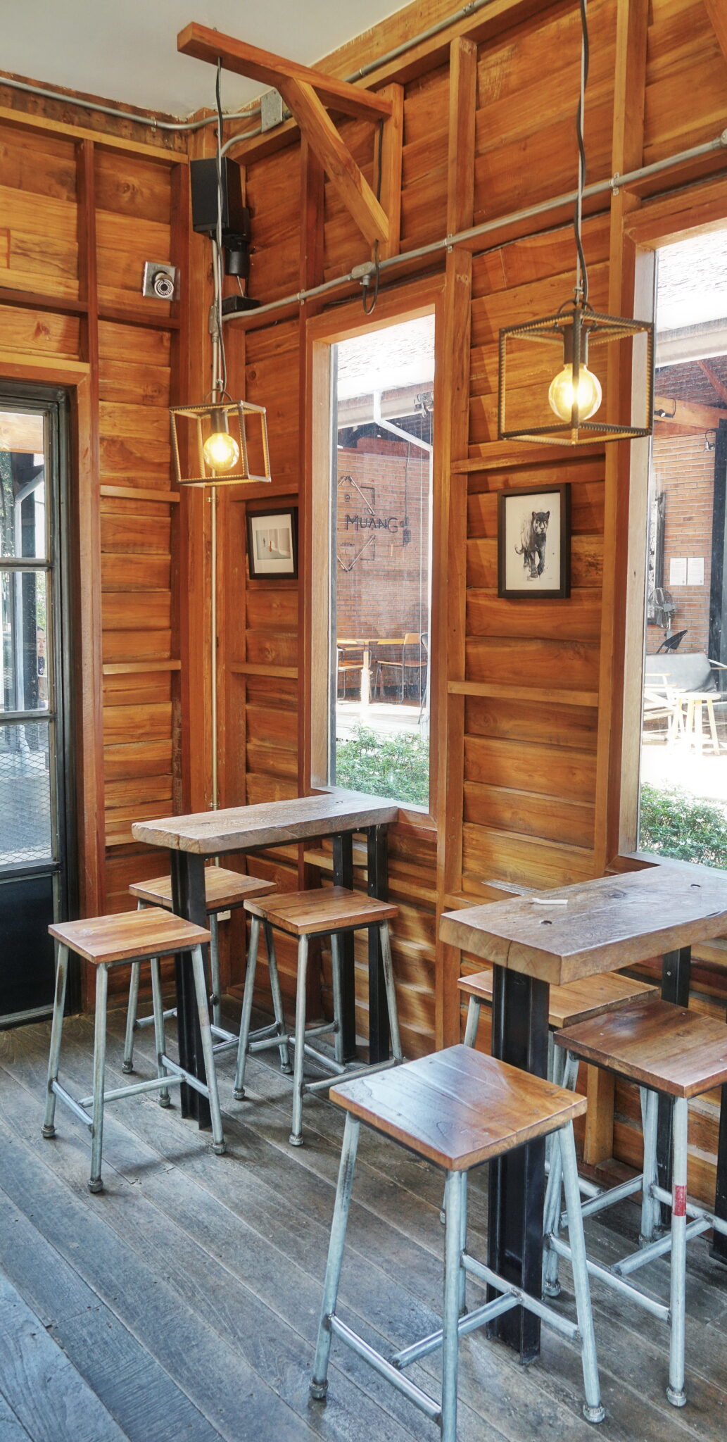 Cool Muang Coffee ร้านกาแฟใจกลางเมืองเชียงใหม่ กลิ่นอายอินดัสเทรียล-รัสติก – NaiBann – ในบ้าน ...