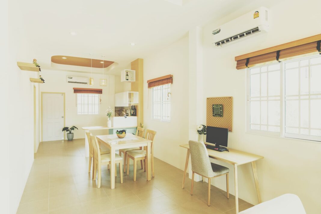 บ้านชั้นเดียวสไตล์คอนเทมโพรารี ภายในตกแต่งด้วยบรรยากาศแบบมินิมอล-มูจิ – NaiBann – ในบ้าน | คอนเ ...