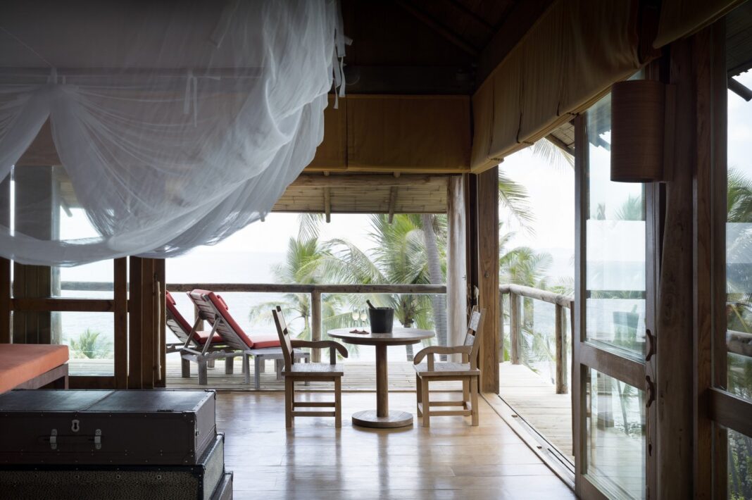 เปิดภาพ “โซเนวา คีรี เกาะกูด” ก่อน-หลังเกิดเหตุเพลิงไหม้ – รีสอร์ท 6 ดาว ภายในหรูแค่ไหน ...